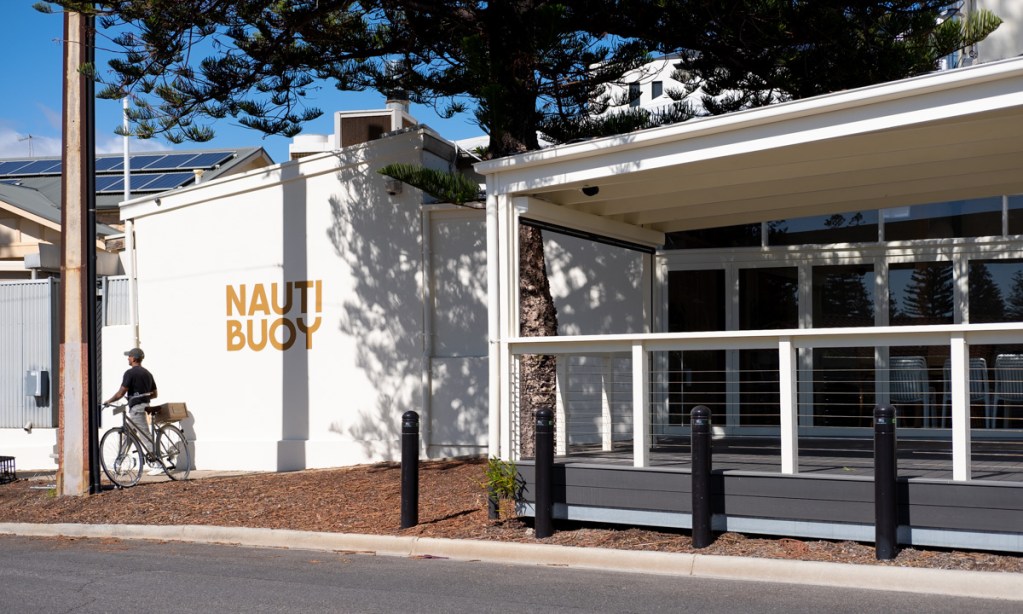 coastal-caf-and-bar-nauti-buoy-promises-a-warm-winter-citymag